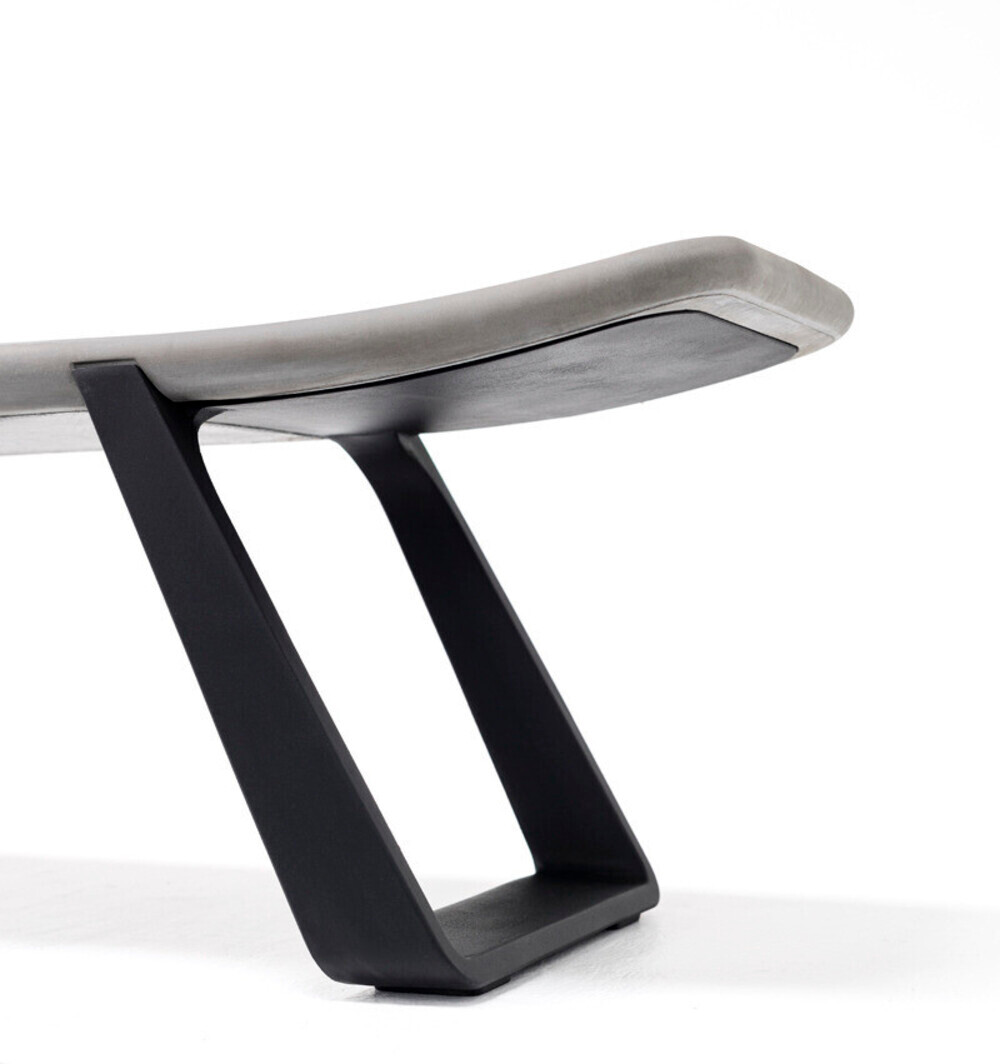 Press kit - Perplex Concrete Bench - Fig40 | v2com-newswire